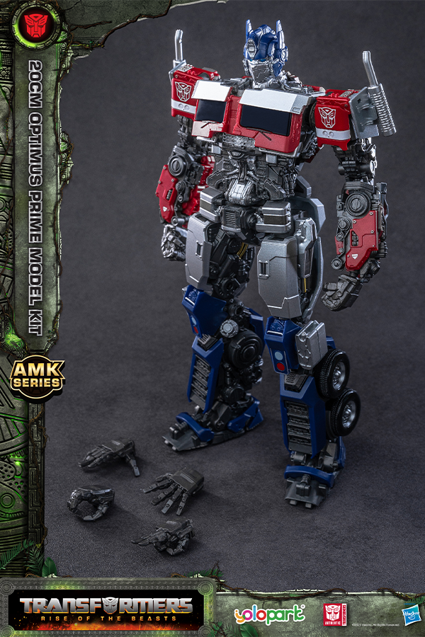 Optimus Prime 7.87" Advance Model Kit (AMK) – Gatherers' Tavern